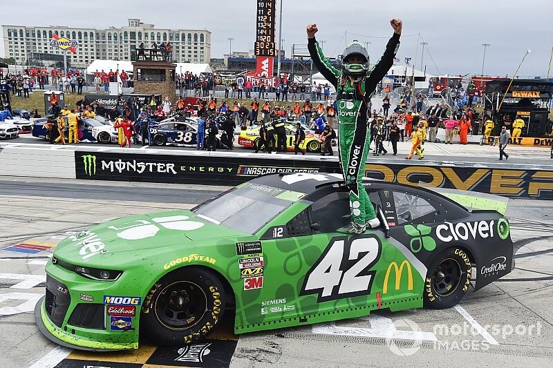 Kyle Larson #42 Clover First Data 2019 Monster Energy NASCAR Cup Series ...