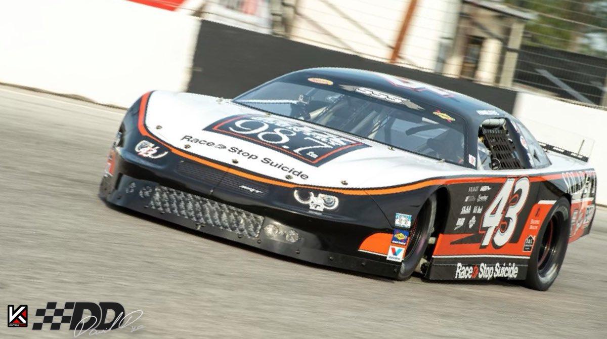 Daniel Dye by Landon Rapp - Trading Paints