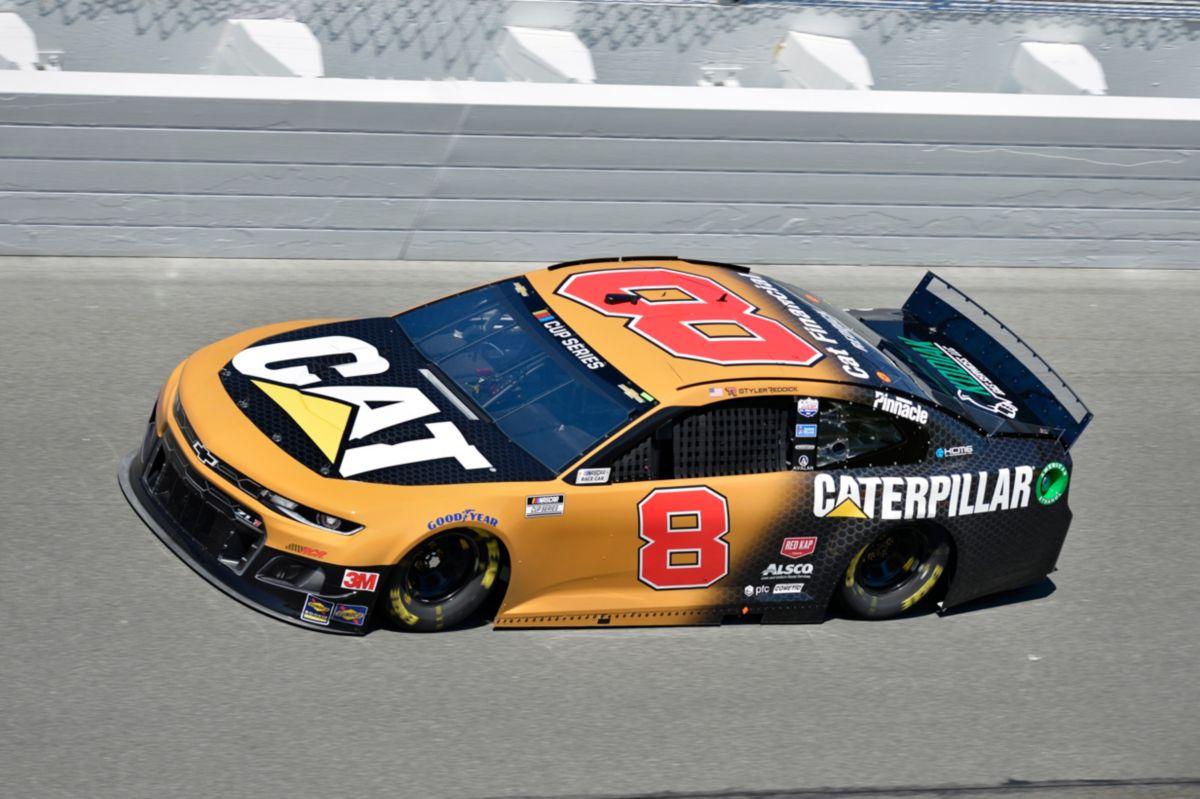 Caterpillar Ford by Triston Kyle - Trading Paints