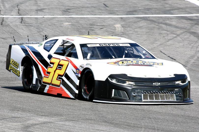 Brandon Barker 32 by Meredith Carrien - Trading Paints