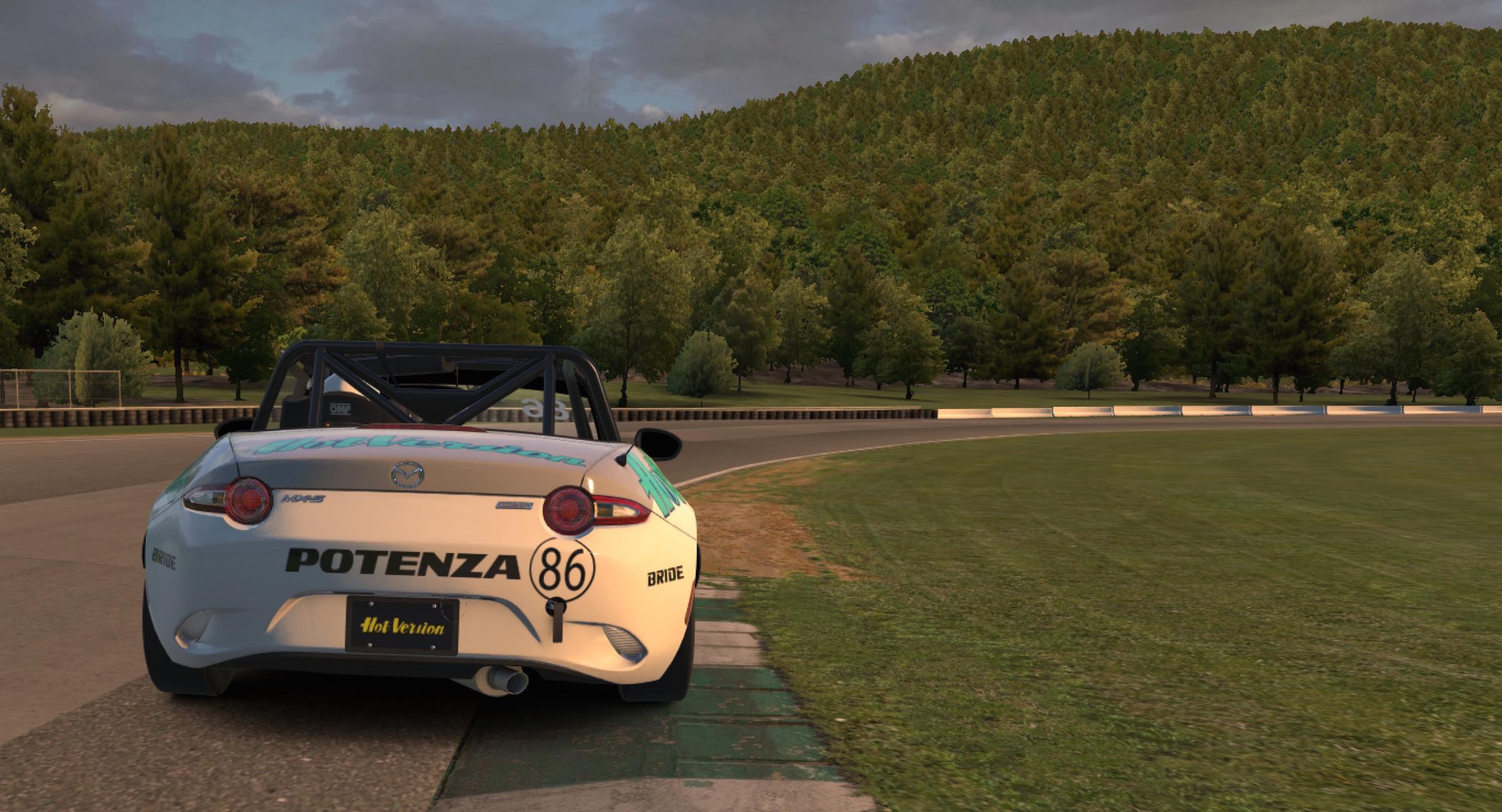 Hot Version Racing (2016 Japanese Media 4 Hours Endurance Race Winner ...